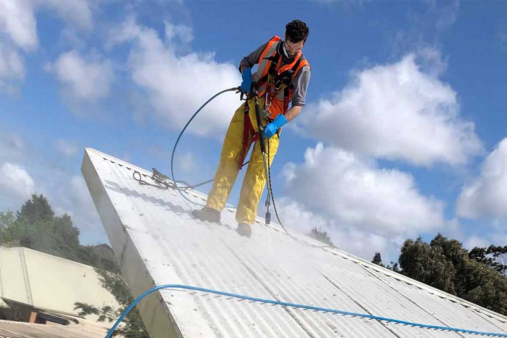 Comprehensive Guide For Roof Cleaning In Melbourne: DIY Tips